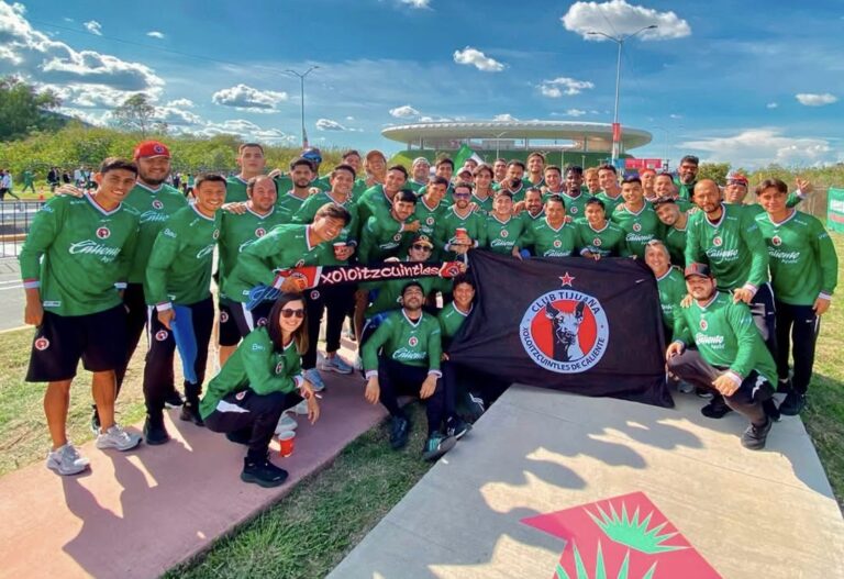 El Loco Abreu y Xolos fueron a apoyar al orgullo de Tijuana, Gilberto ...
